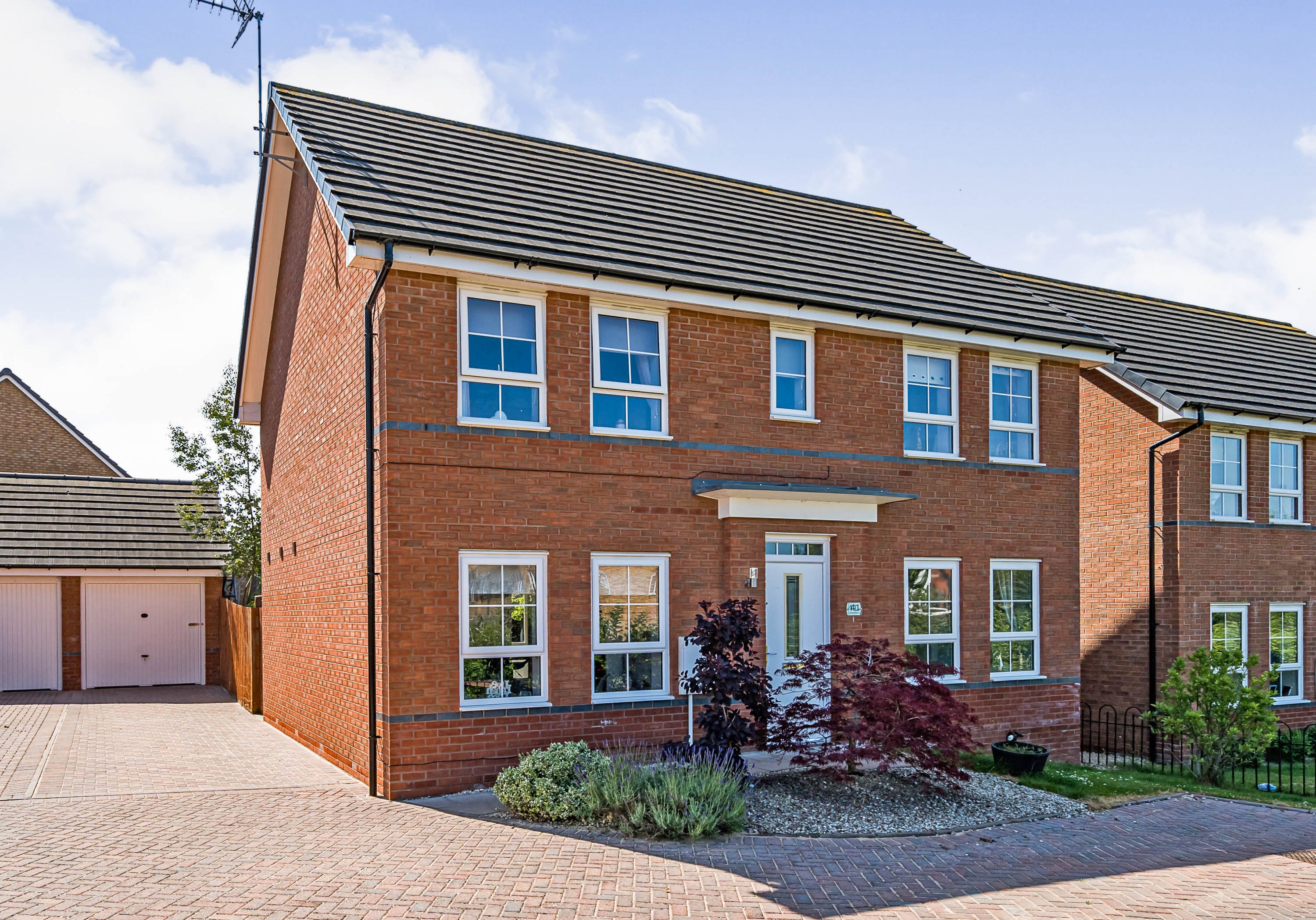 4 bedroom detached house for sale in Westcott Road, Kidderminster, DY10 2GE