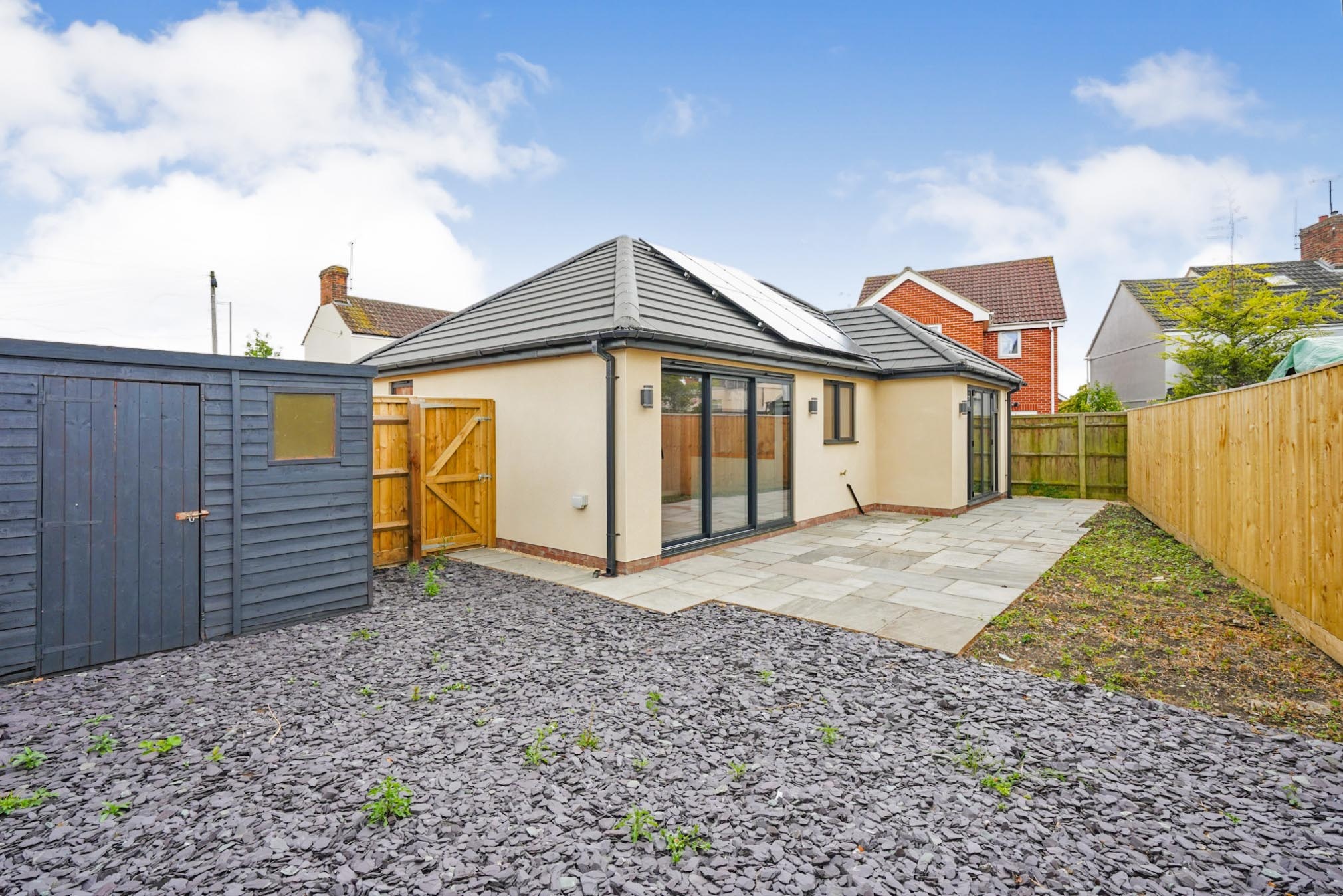 2 Bedroom Detached Bungalow For Sale In Beechcroft Road Swindon Sn2 7qe