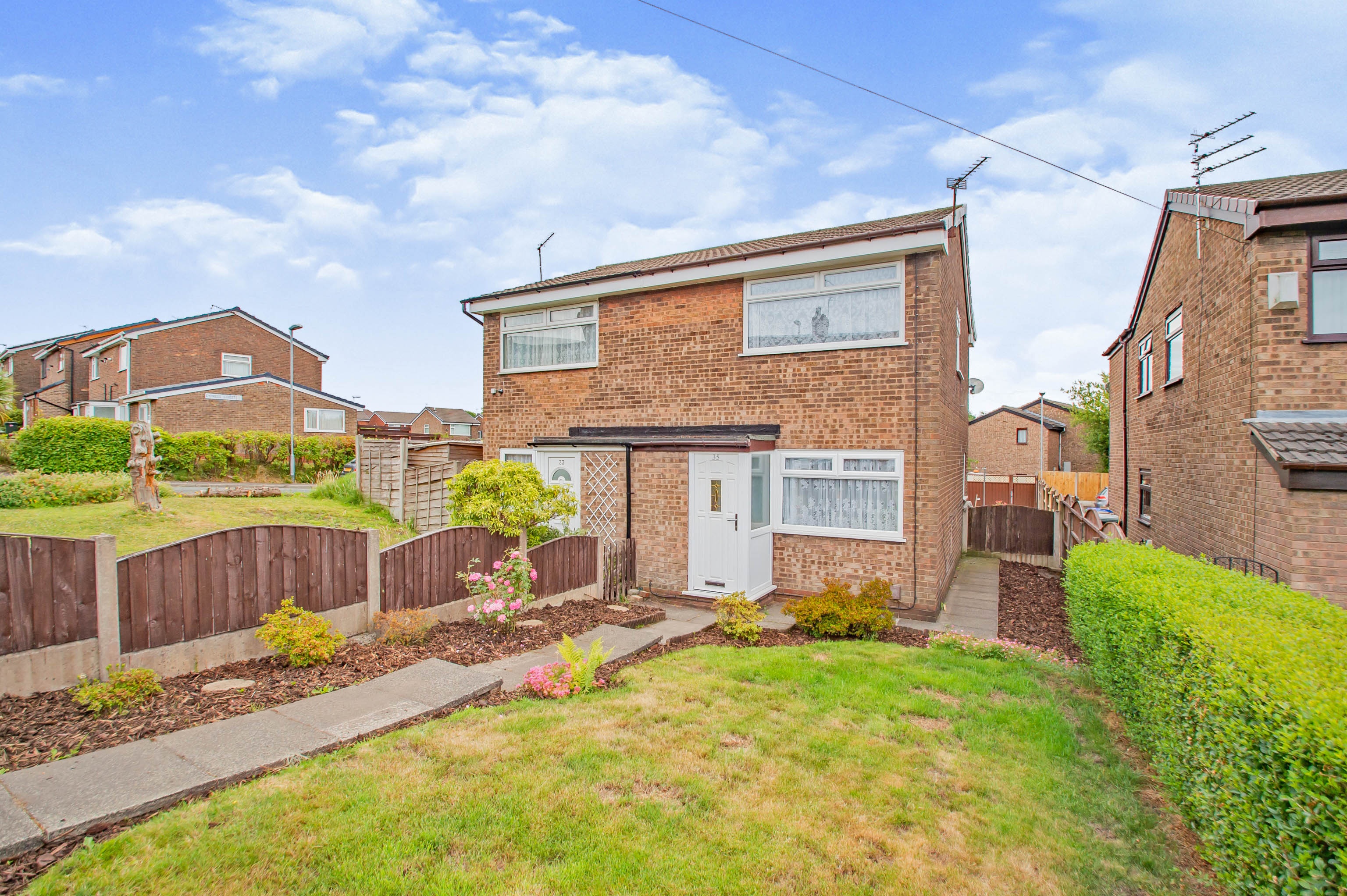 2 bedroom semi-detached house for sale in Sandy Lane, Manchester, M24 2EU