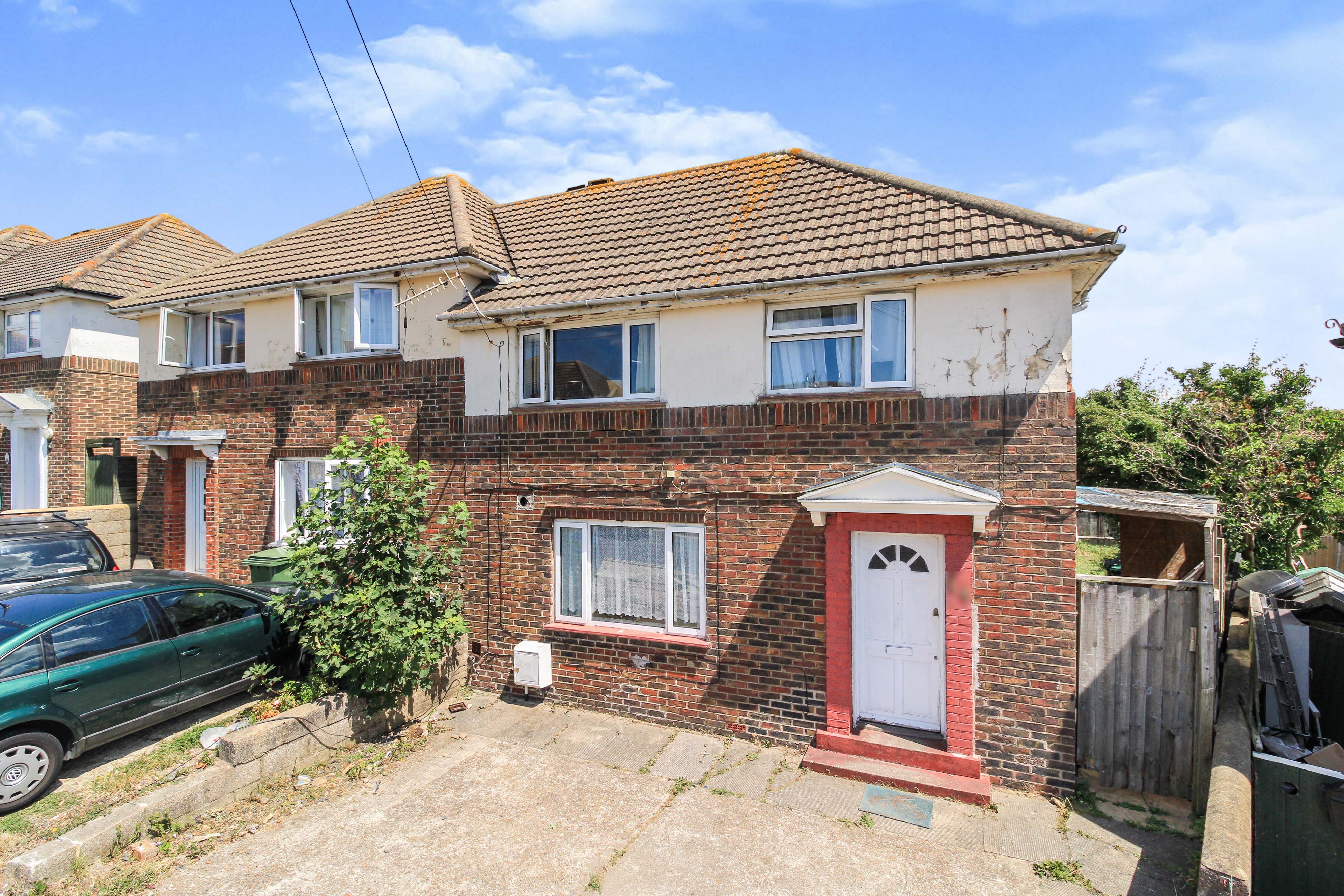 4 Bedroom Semi Detached House For Sale In Manor Hill Brighton Bn2 5eh