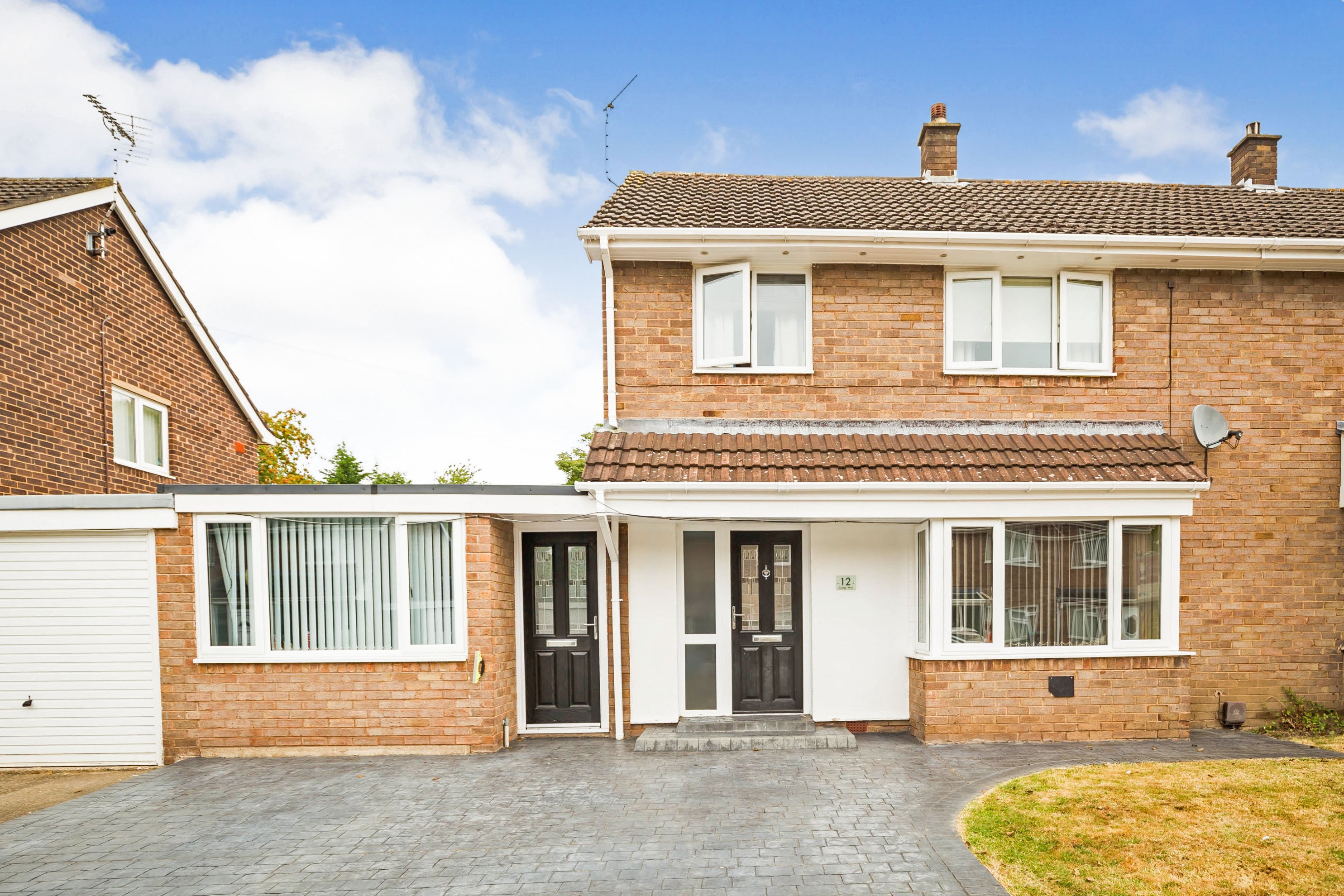 3 bedroom semi-detached house for sale in Craig Way, Wrexham, LL12 7NU