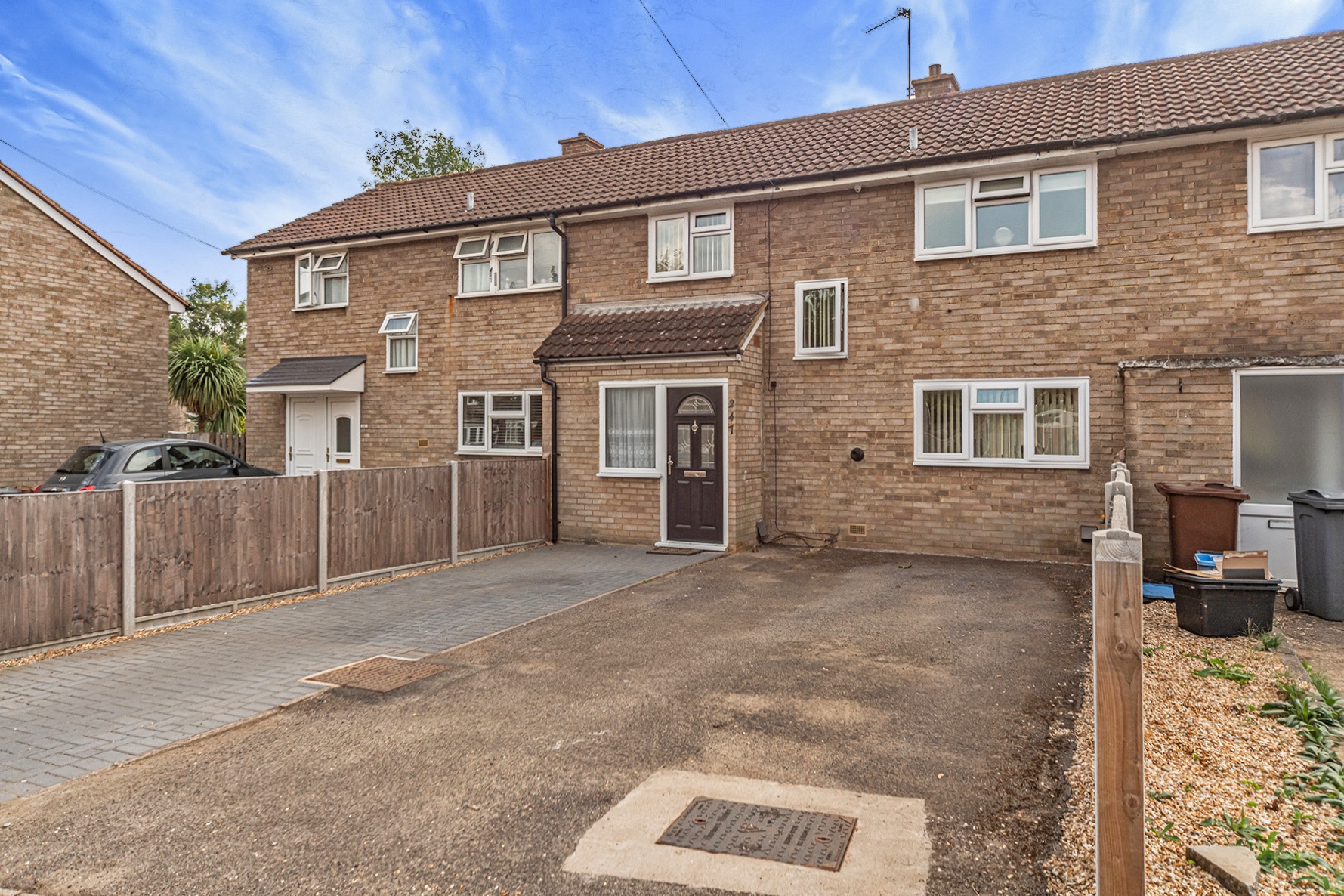 3 bedroom terraced house for sale in Shephall Way, Stevenage, SG2 9RL