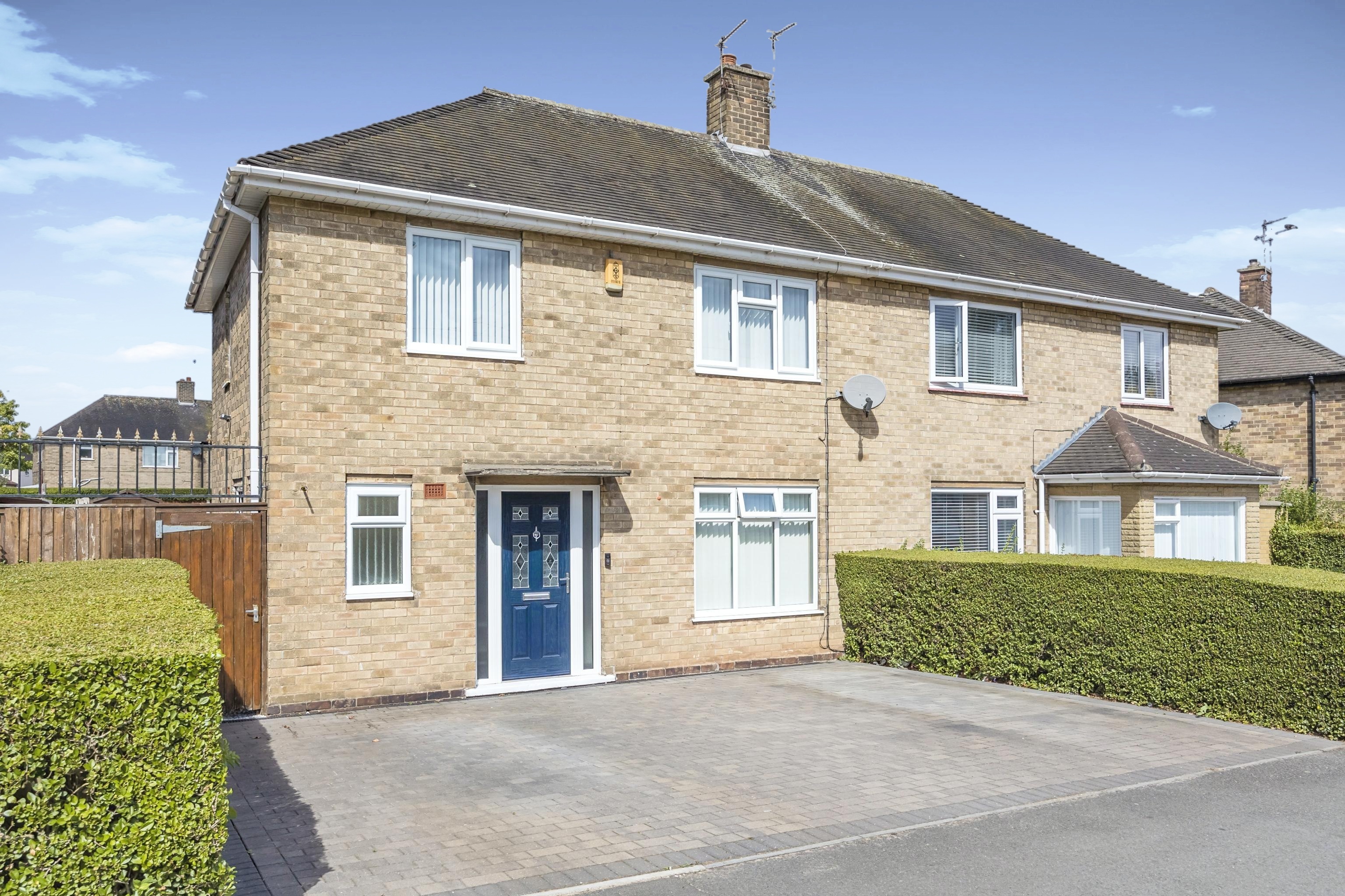 3 bedroom semi-detached house for sale in Southchurch Drive, Nottingham, NG11 8AT