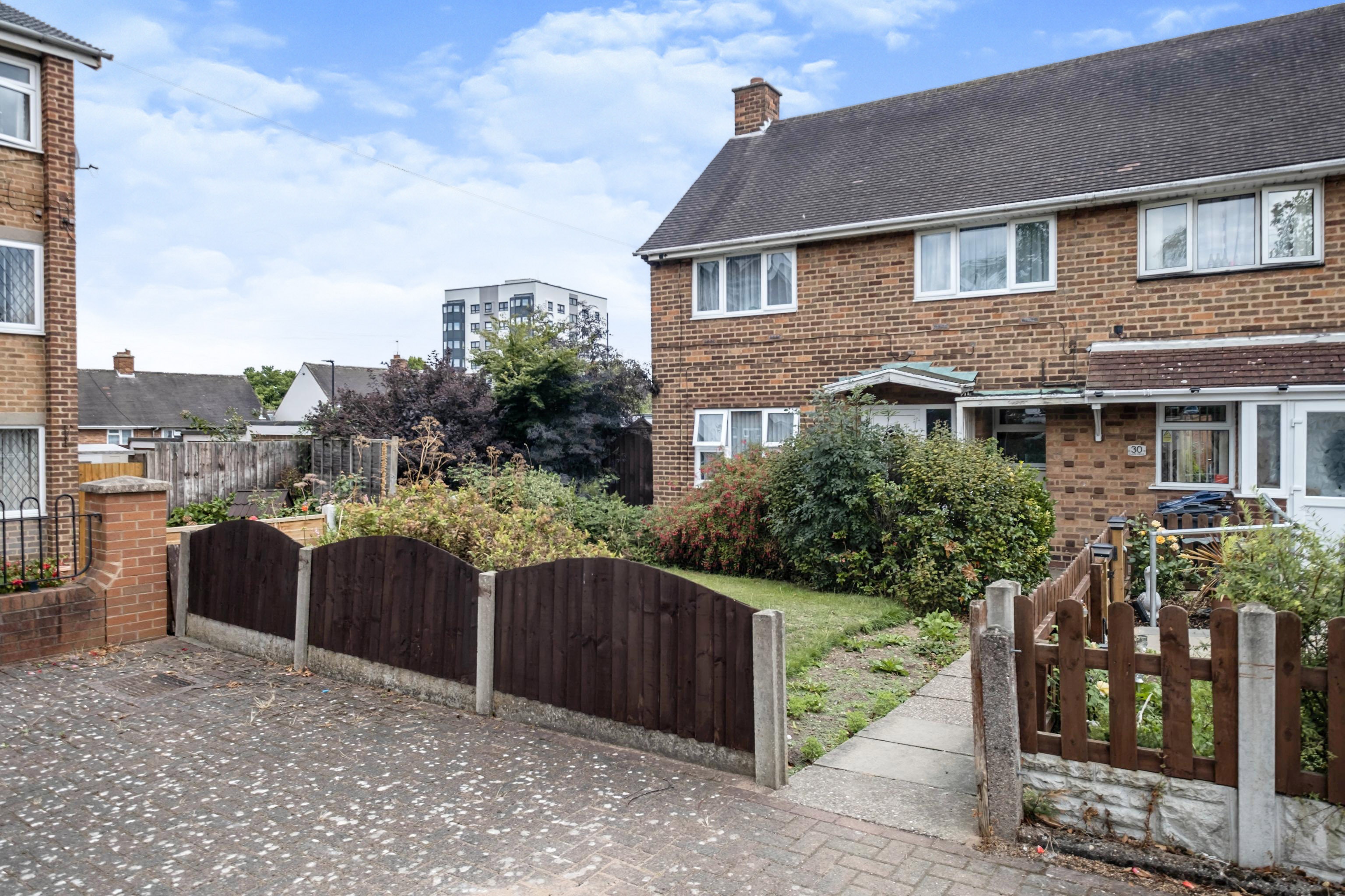 3 Bedroom End Terraced For Sale In Plants Grove Birmingham B24 0hp