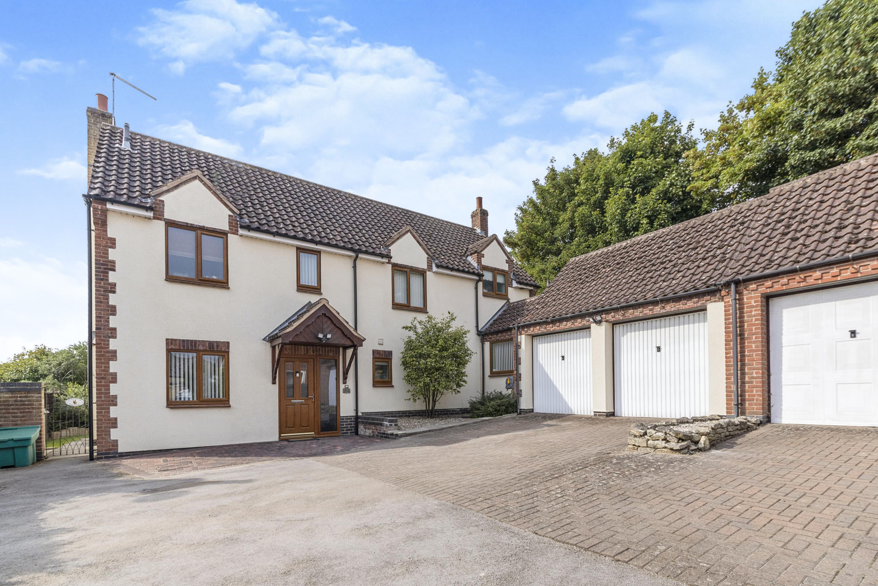 3 bedroom detached house for sale in Hunters Nook, Great Ponton ...