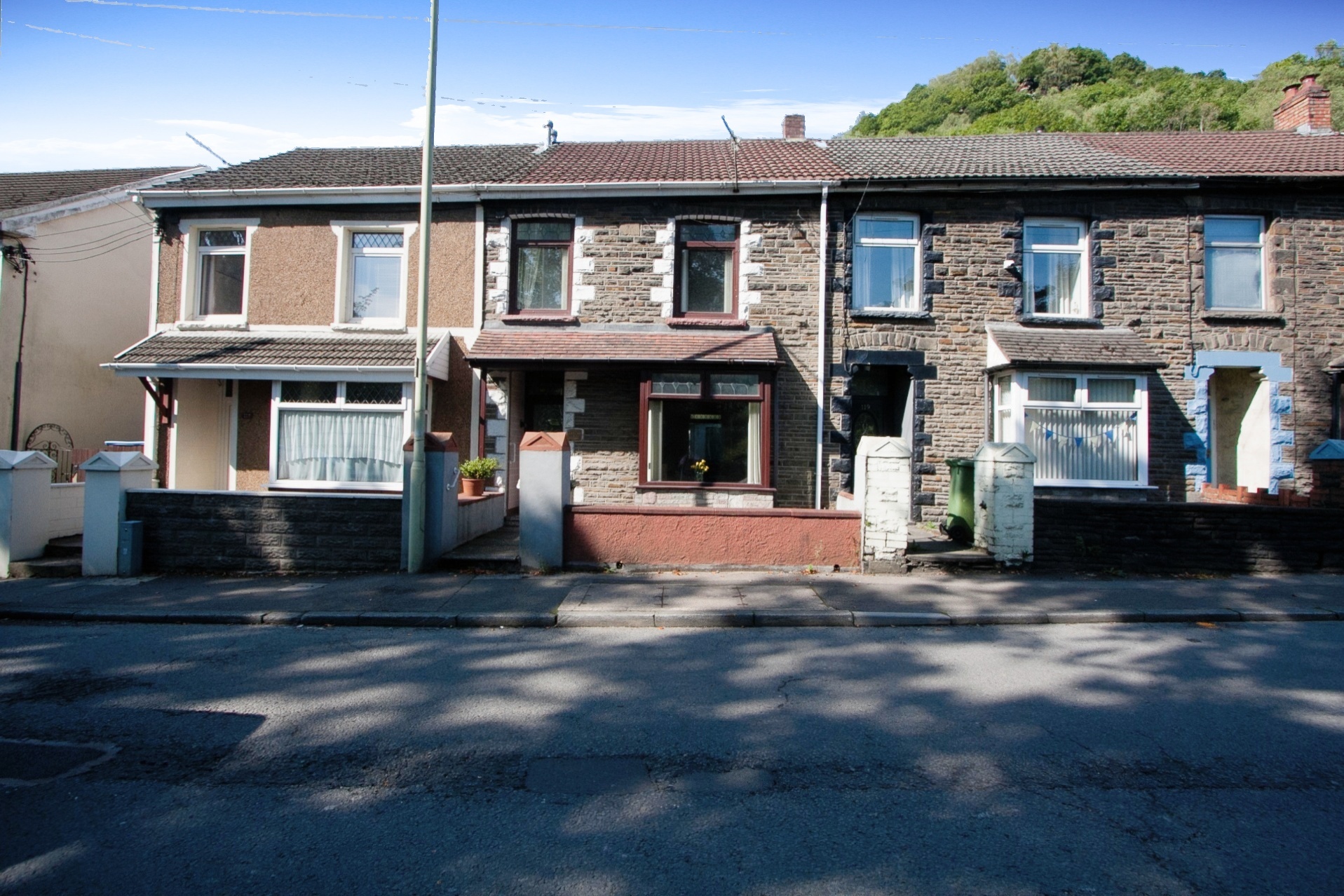 3 bedroom terraced house for sale in Berw Road, Pontypridd, CF37 2AB