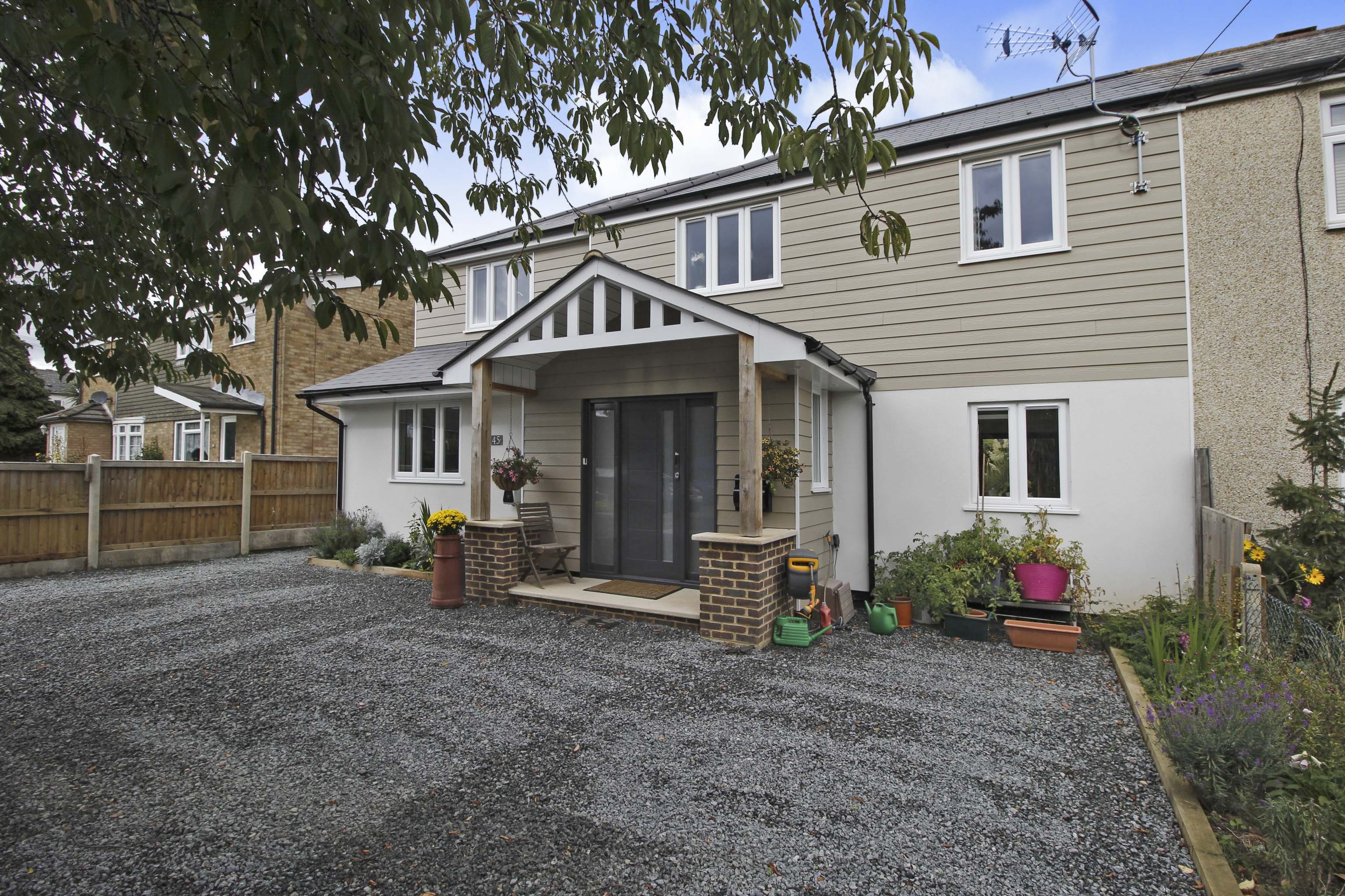 5 Bedroom Semi Detached House For Sale In Hall Lane Sandon Cm2 7rj