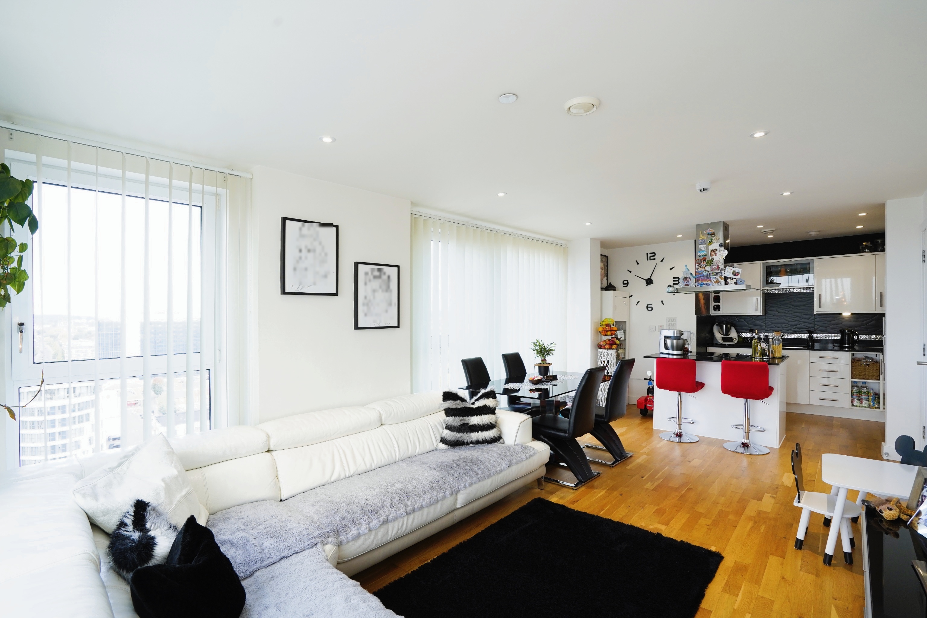 2 bedroom apartment for sale in 15 Zenith Close, Colindale, NW9 6FB