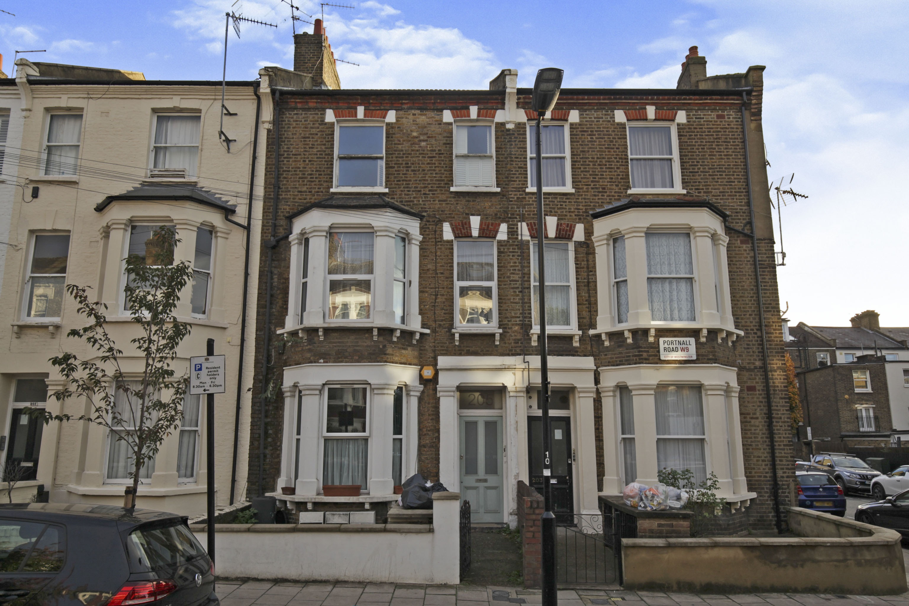 2 bedroom flat for sale in Portnall Road, London, W9 3BL