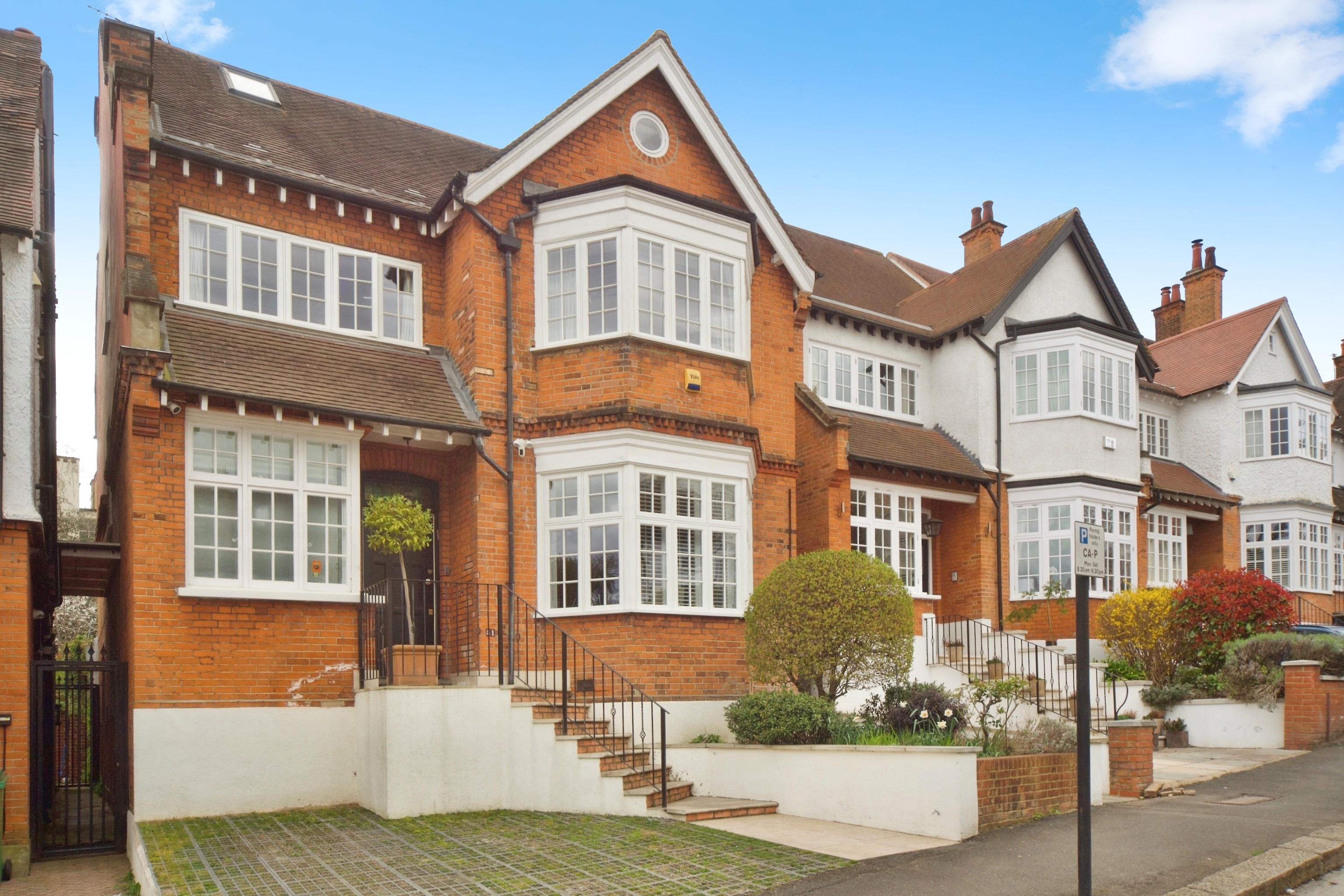 28 Houses & Flats For Sale in London | Purplebricks
