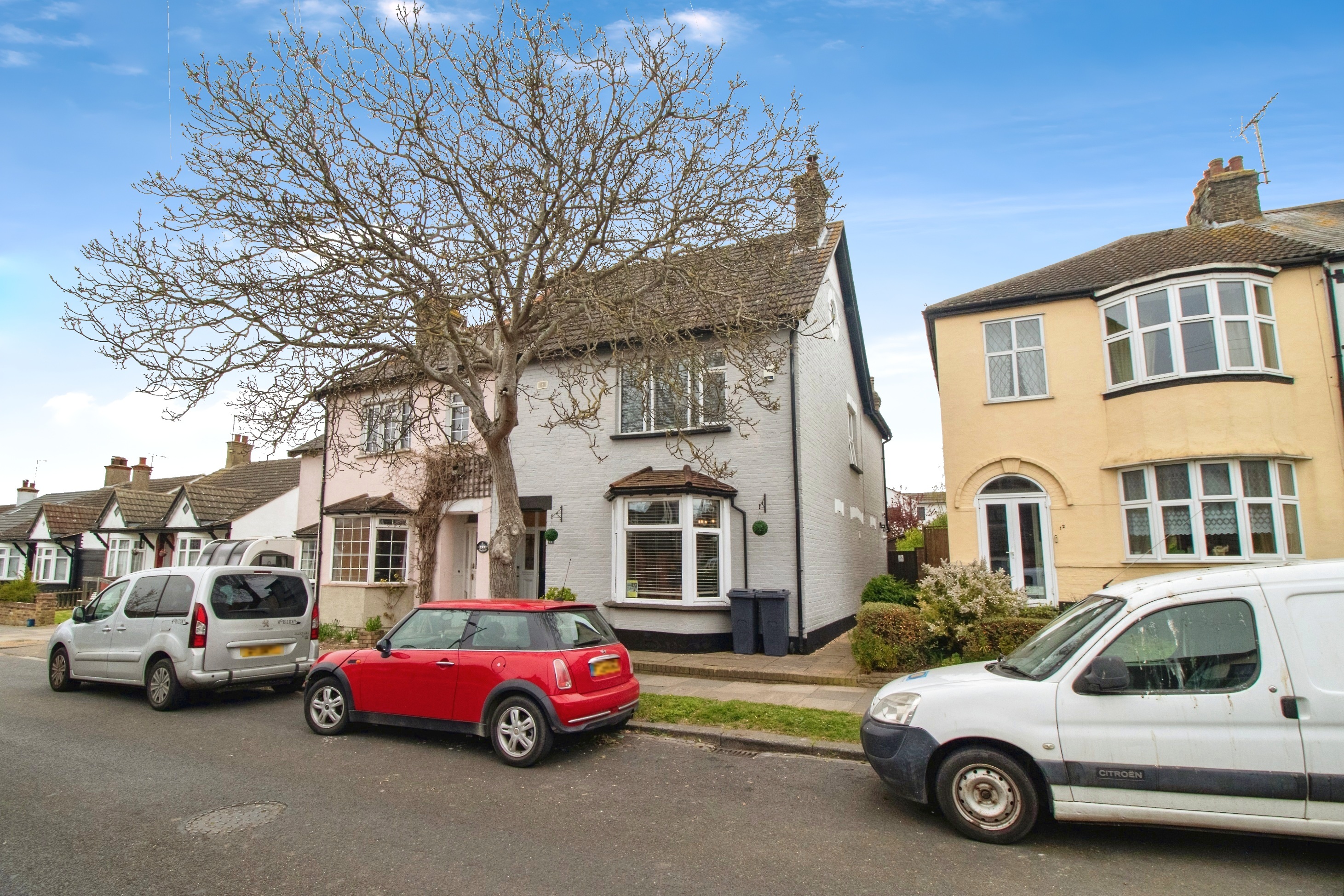 13 Houses & Flats For Sale in Southend-on-Sea | Purplebricks