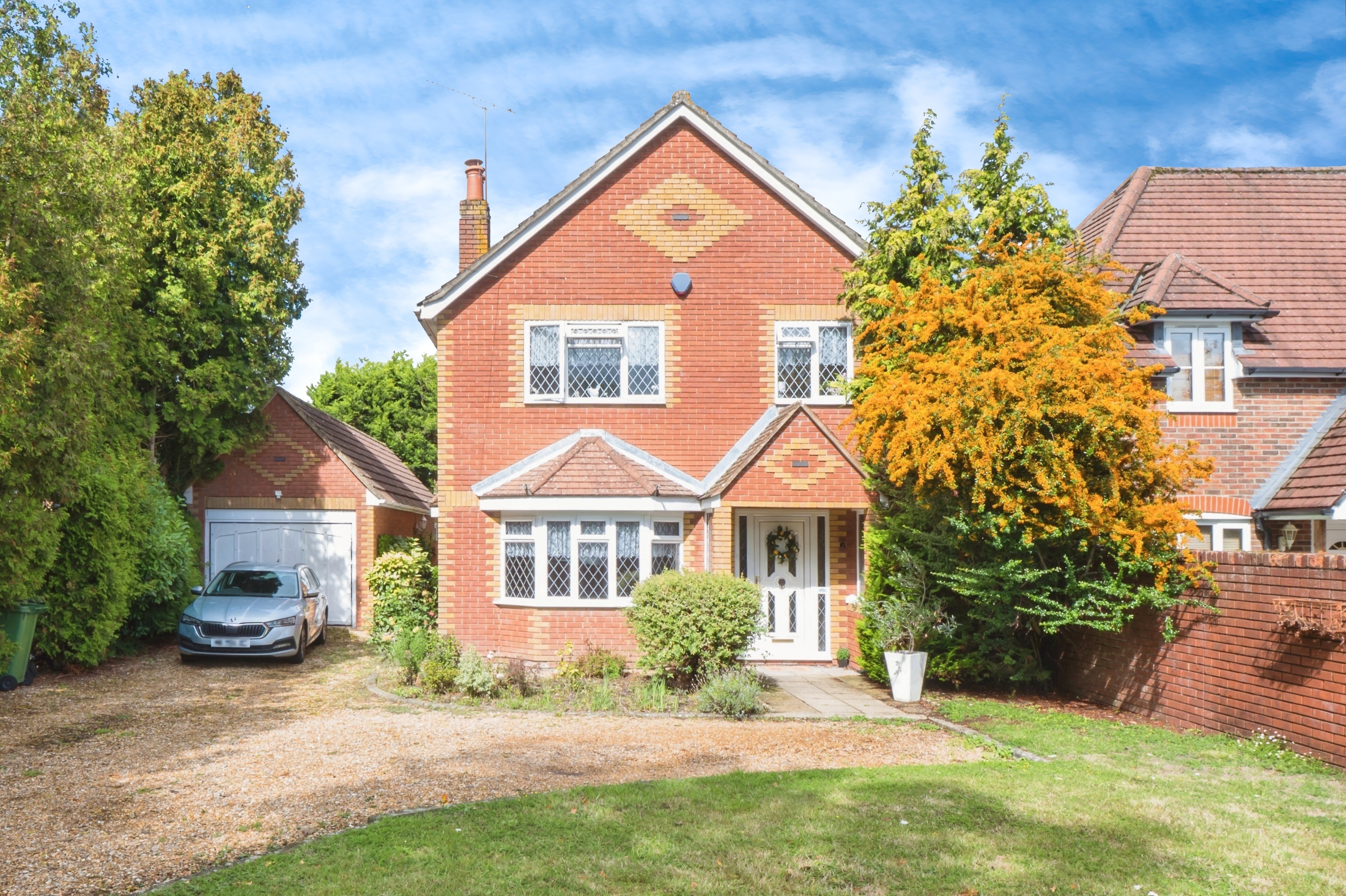 3 Houses & Flats For Sale in Hedge End | Purplebricks