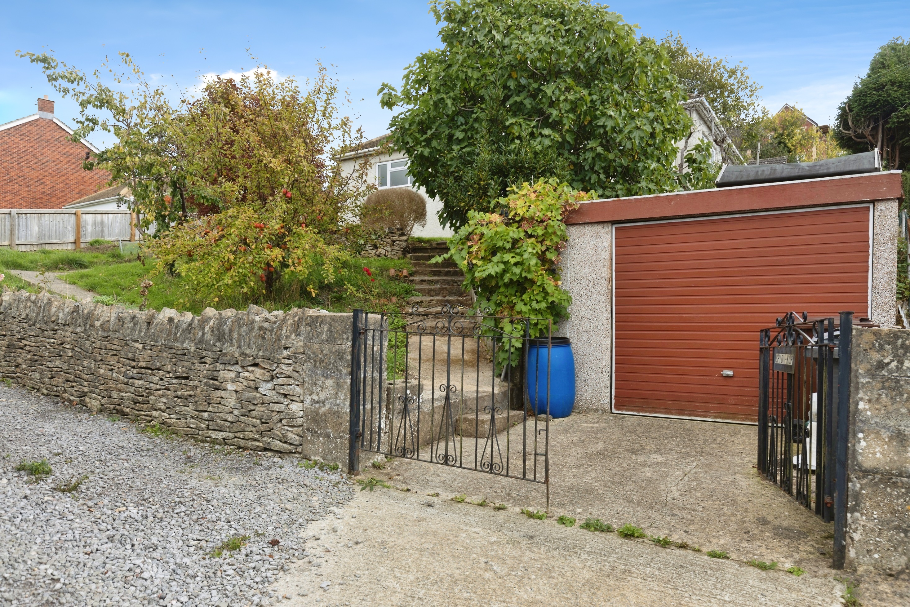 3 Houses & Flats For Sale in Stroud | Purplebricks